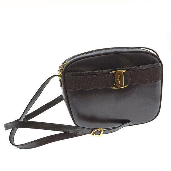 Salvatore Ferragamo | Bags | Salvatore Ferragamo Vara Shoulder Bag ...